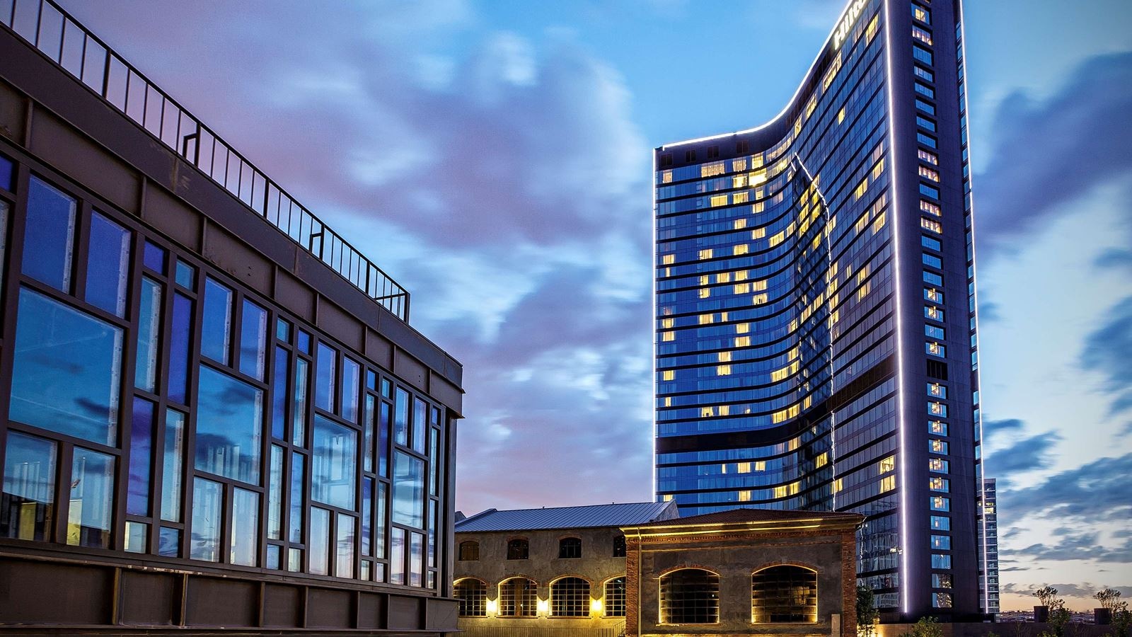 HILTON ISTANBUL BOMONTI 5 * | Coral Travel (Turcija, Istanbul)