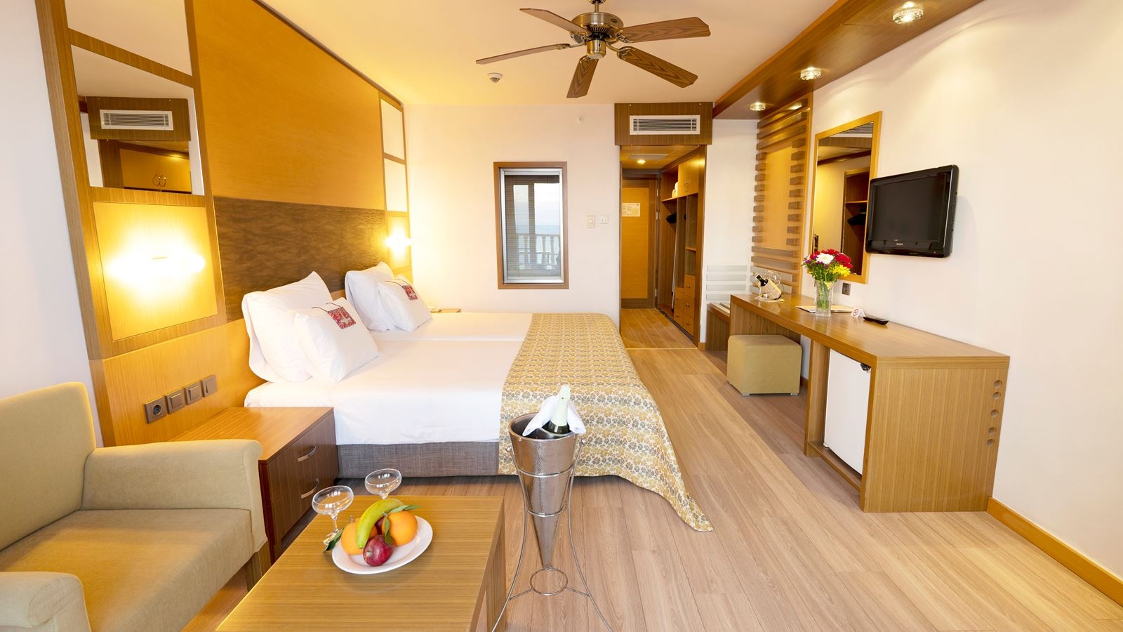 DEFNE DREAM HOTEL 5 * | Coral Travel (Turcija, Side)