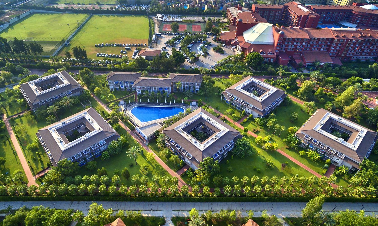 SUNIS ELITA BEACH RESORT HOTEL & SPA 5 * | Coral Travel (Turcija, Side)