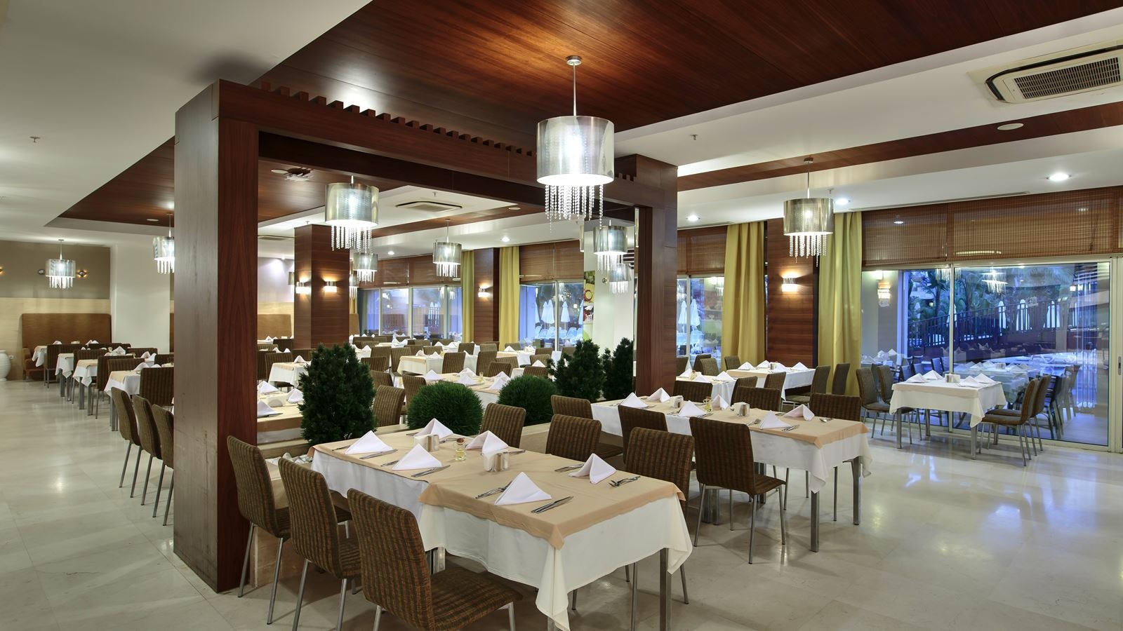 SUNIS EVREN BEACH RESORT HOTEL & SPA 5 * | Coral Travel (Turcija, Side)