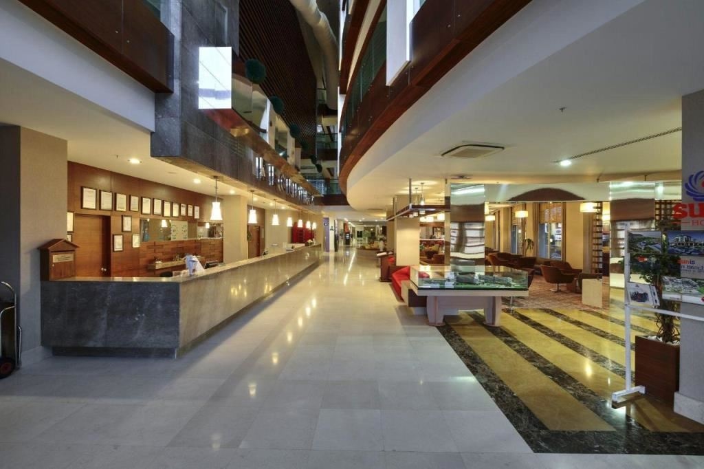 SUNIS EVREN BEACH RESORT HOTEL & SPA 5 * | Coral Travel (Turcija, Side)
