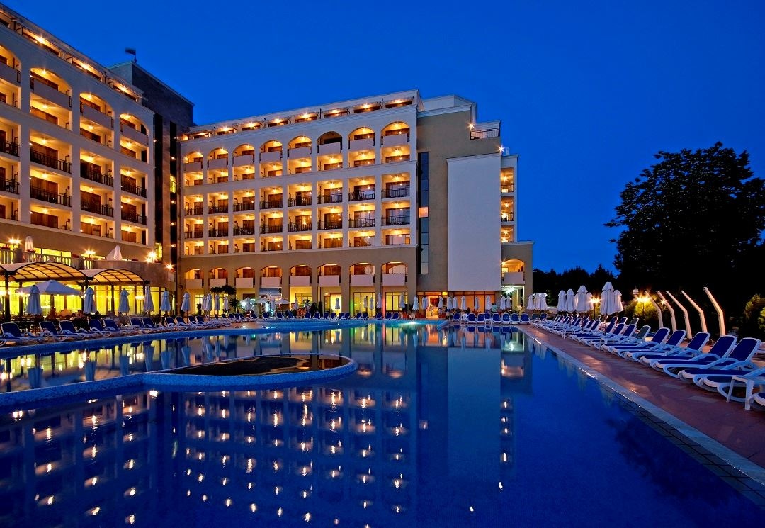 SOL NESSEBAR MARE 4 * | Coral Travel (Bulgārija, Nessebar)