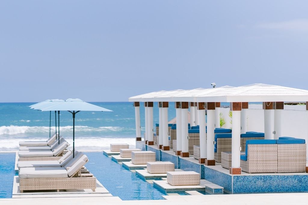 LV8 RESORT HOTEL 5 * | Coral Travel (Indonēzija, South Coast Bali)