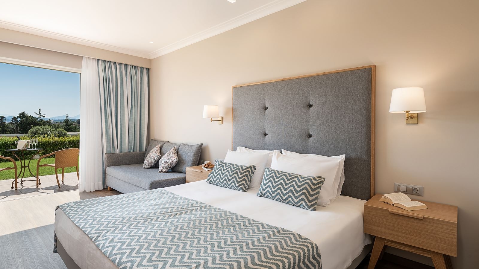 PILOT BEACH RESORT 5 * | Coral Travel (Grieķija, Krēta)