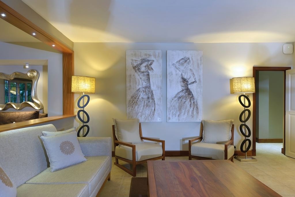 DINAROBIN BEACHCOMBER GOLF RESORT & SPA 5 * | Coral Travel (Maurīcija ...